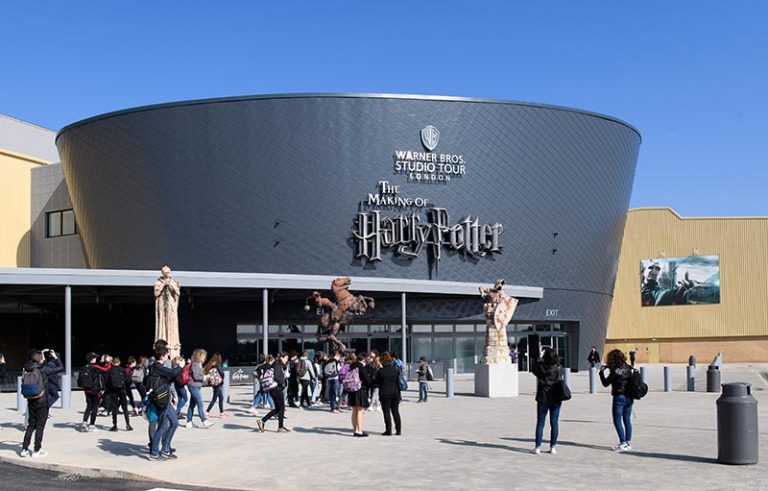 An Audience With Warwick Davis OBE - Warner Bros. Studio Tour London